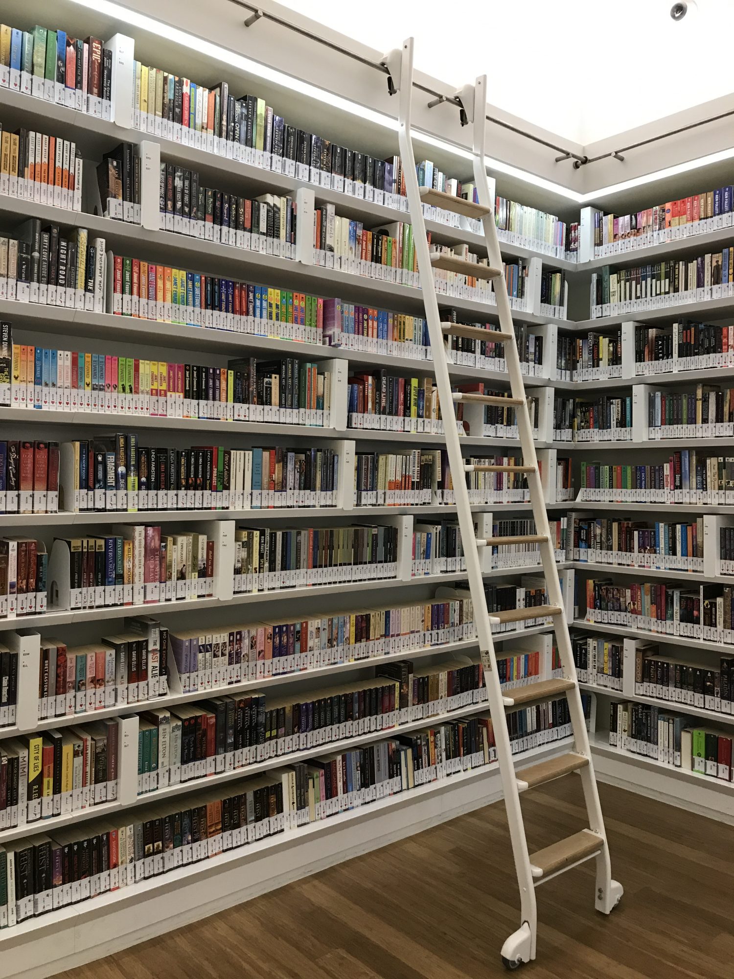 Being The Stylish Library In Singapore, What Does Library@Orchard Offer ...